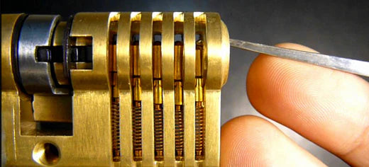 How to Pick a Lock in 3 Easy Steps [Guide + Videos] – Ready To Go Survival